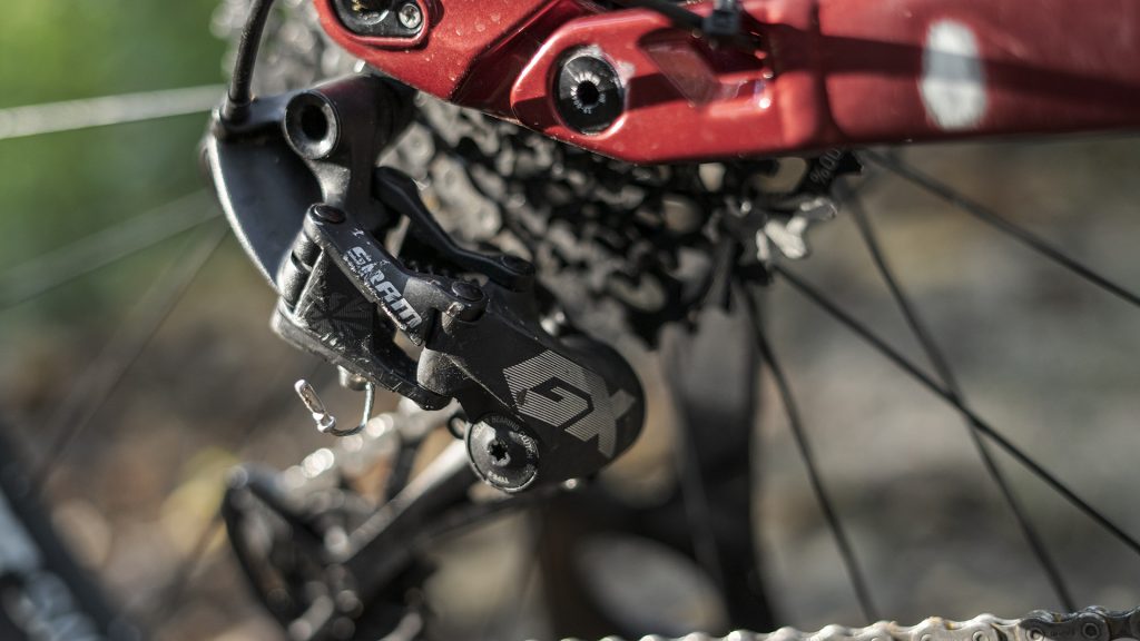 Test | RADON SWOOP 9.0 - Le moins cher des enduro carbon - enDHurobike