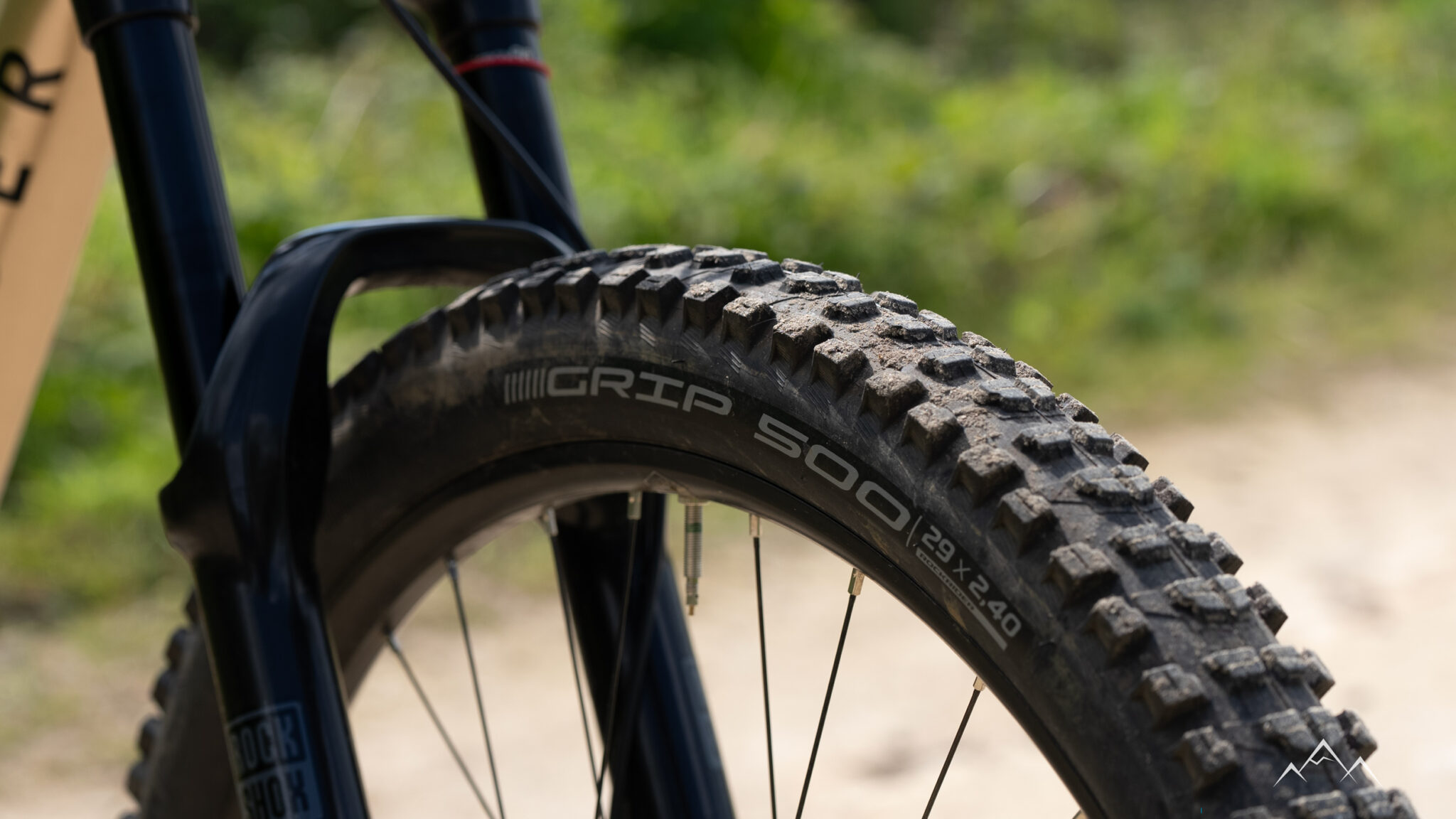 Test | ROCKRIDER Feel 700 LT : L'enduro à petit prix ! - enDHurobike