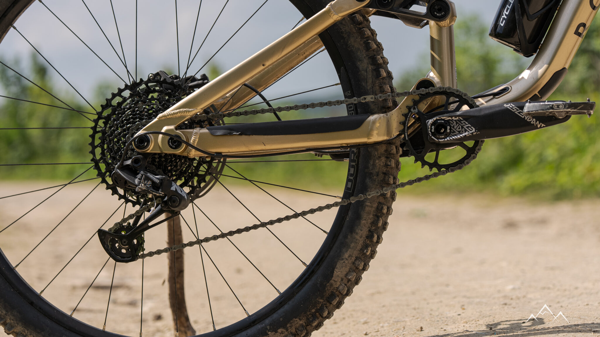 Test | ROCKRIDER Feel 700 LT : L'enduro à petit prix ! - enDHurobike